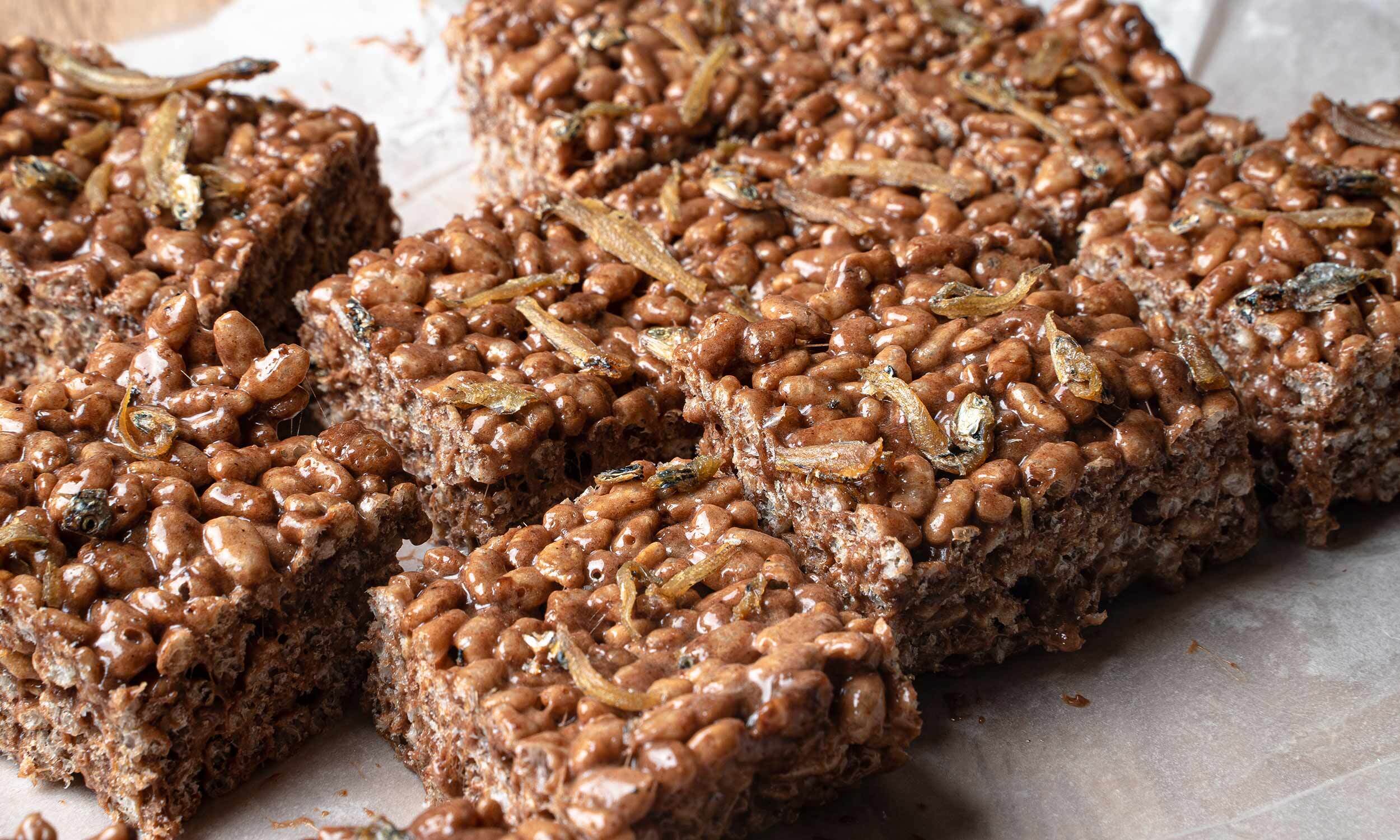 Champorado Rice Krispie Treats with Dulong Recipe | Pepper.ph