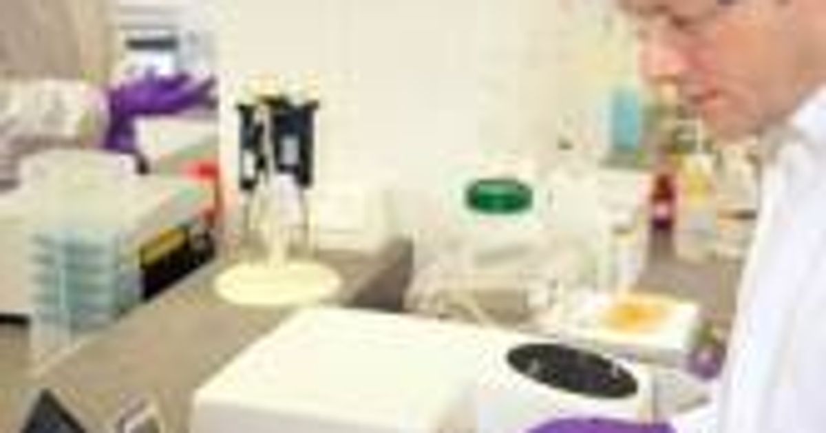 Biochrom Launches the New EZ Read 400 Microplate Reader