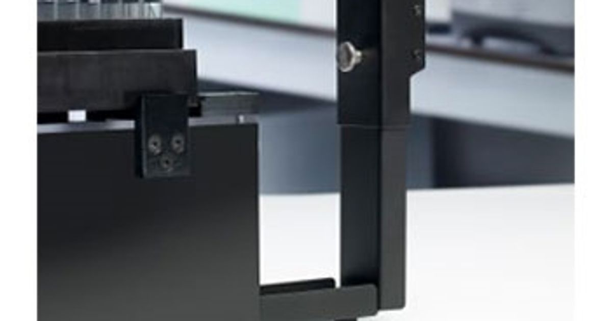 Versatile low-light barcode reader