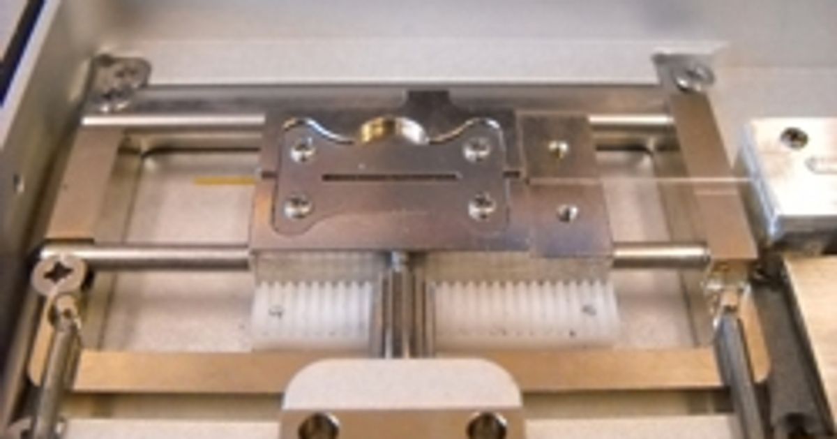 Scientists at the Chinese Academy of Sciences use the Linkam CAP500 ...
