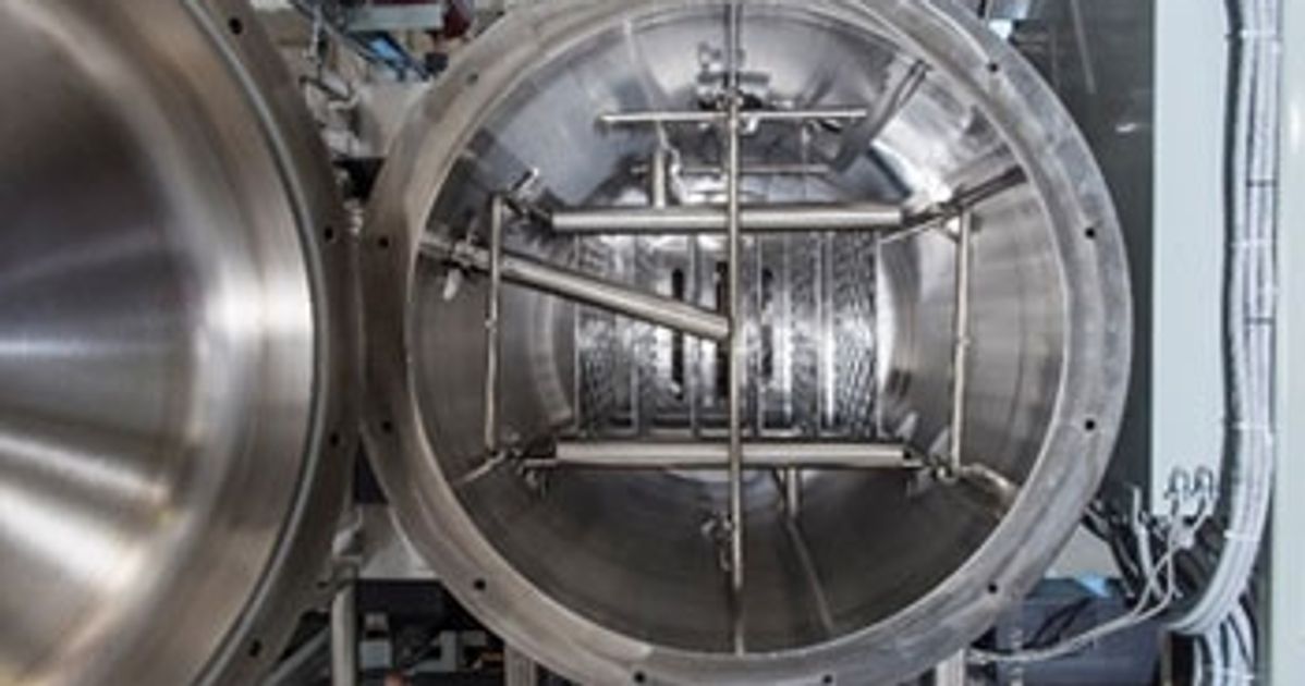 Small scale GMP production of parenterals