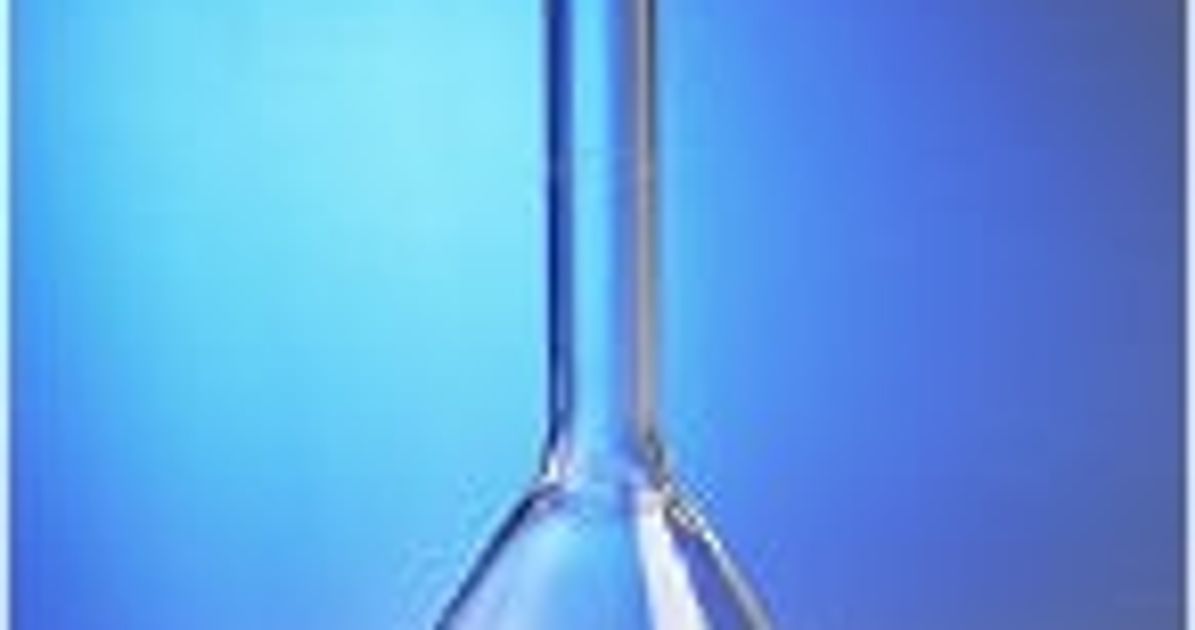 PYREX® VISTA™ 1000 mL Class B, Volumetric Flask with Polyethylene Snap-Cap