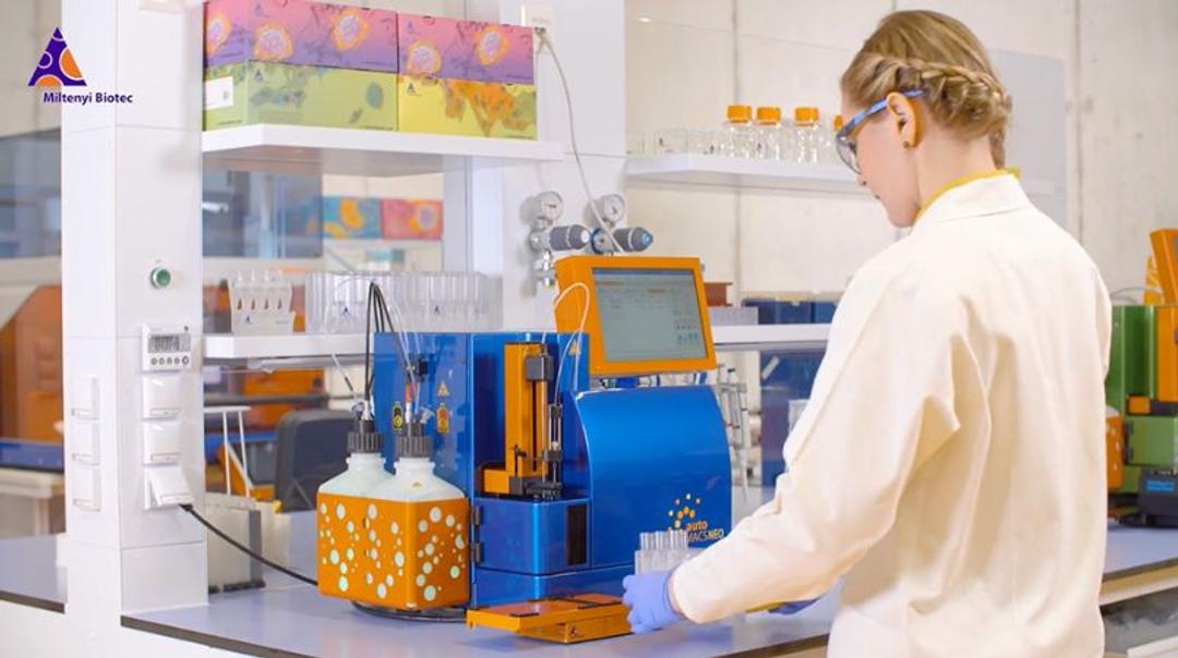 Automated cell separation with autoMACS NEO Separator