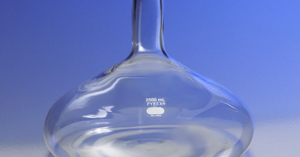 PYREX® 2500 mL Low Form Culture Flask