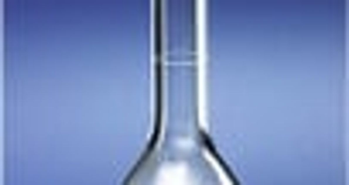 PYREX® 2L Class A Volumetric Flask with Polyethylene Snap-Cap