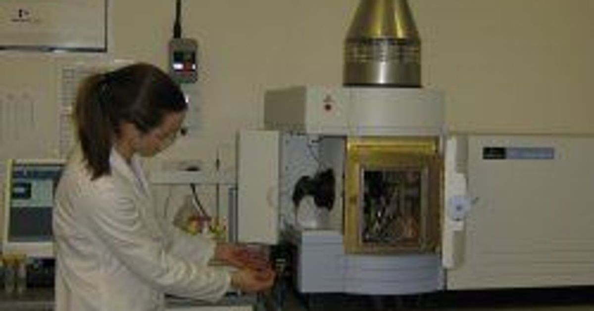 Automated microwave digestion of samples for ICP analysis