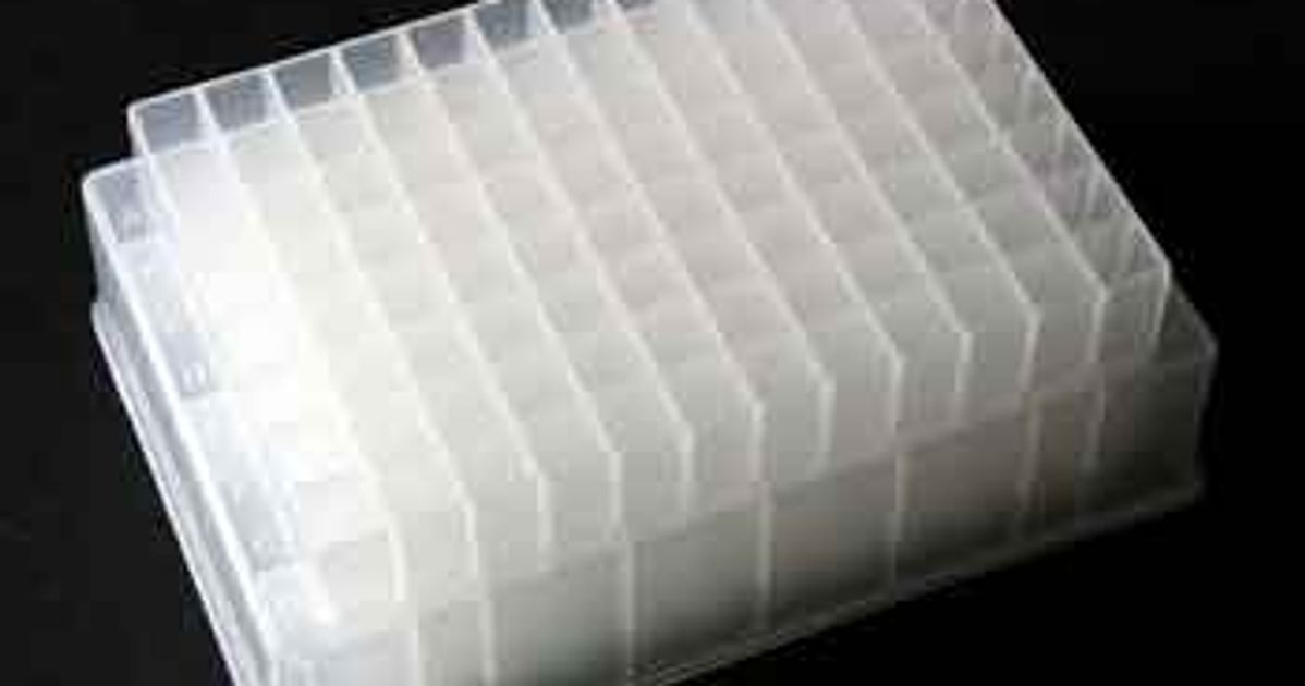 Supported liquid extraction microplate for biological fluids
