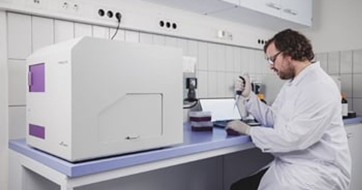 Microplate reading technology for improved assay stability in drug ...