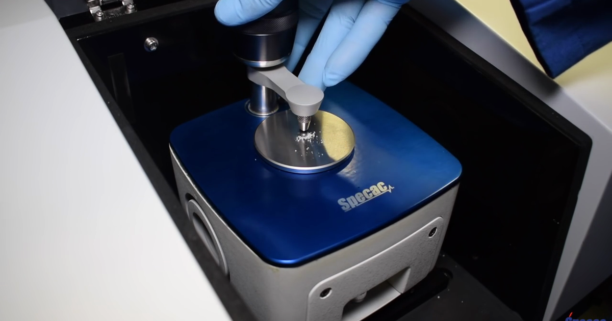 Demonstration of the Quest ATR Analysis Accessory