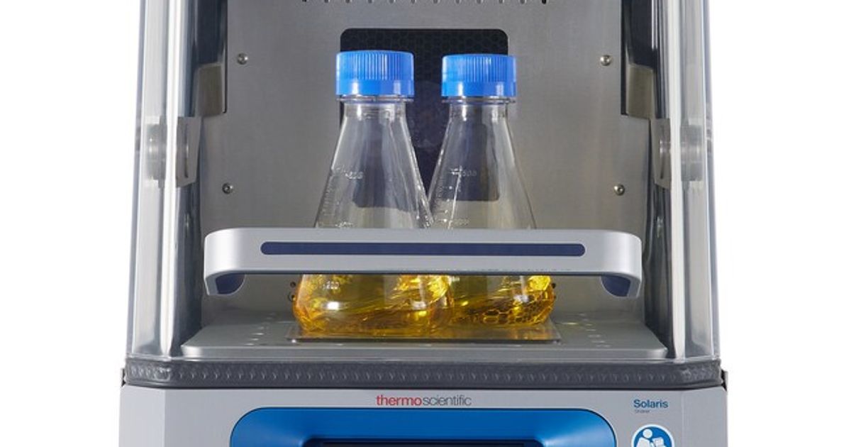 Thermo Scientific™ Solaris™ 2000 R Small Incubated and Refrigerated ...