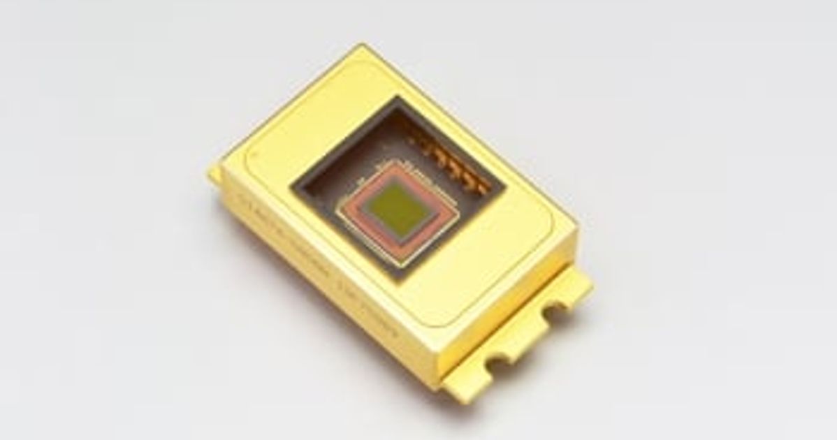 New InGaAs Area Image Sensor for Hyperspectral Cameras