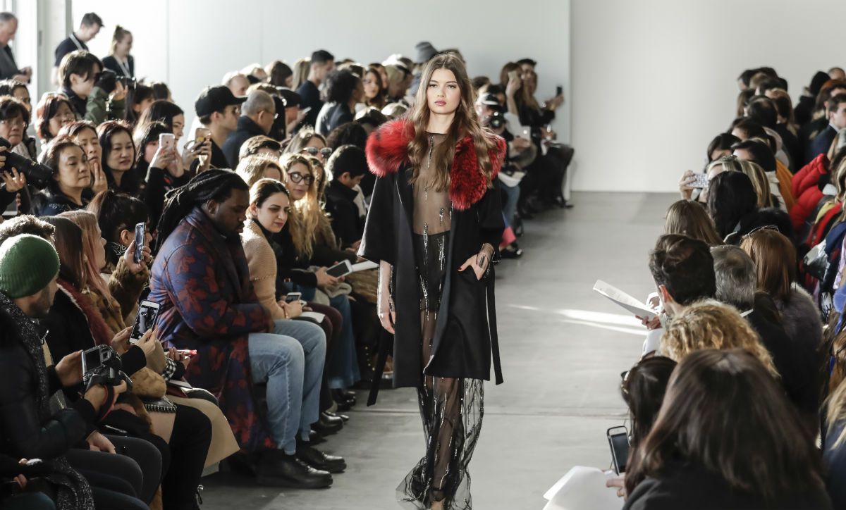 China's Daigou Shoppers Hit Fashion Weeks to Build Credibility With ...