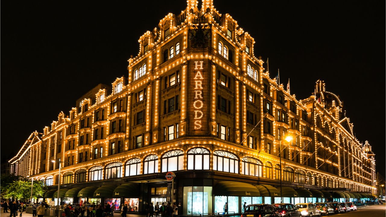 Harrods Follows Galeries Lafayette’s Lead by Chasing Chinese Shoppers ...