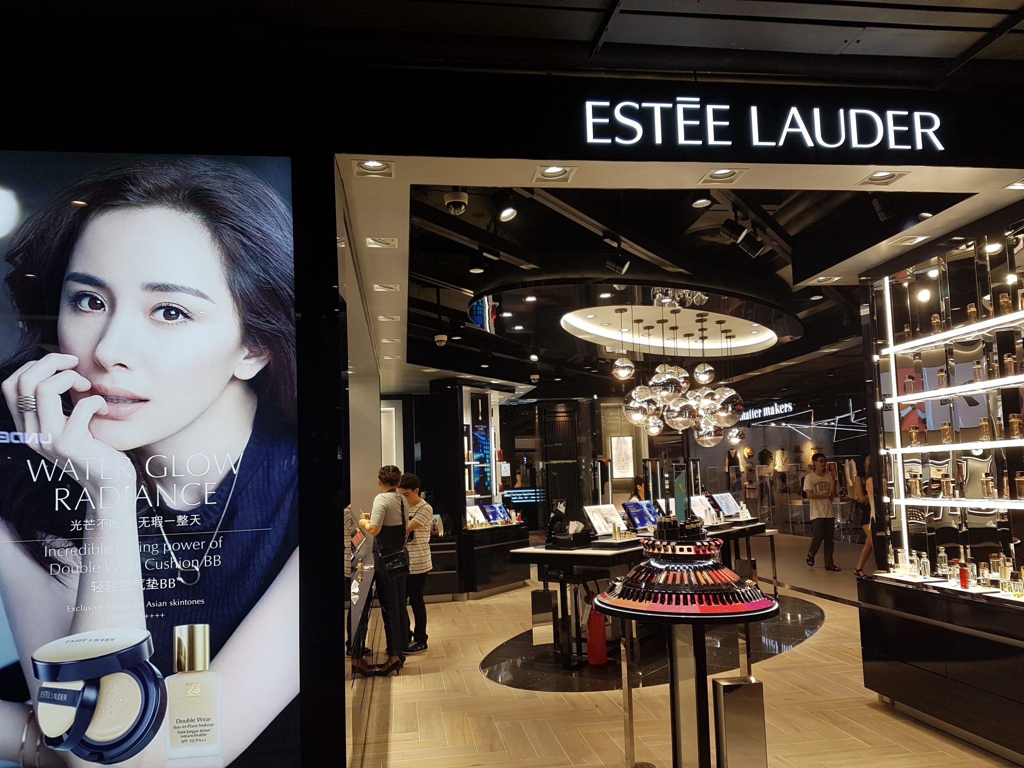 How Estée Lauder Is Making Its Global Brand Locally Relevant in China ...