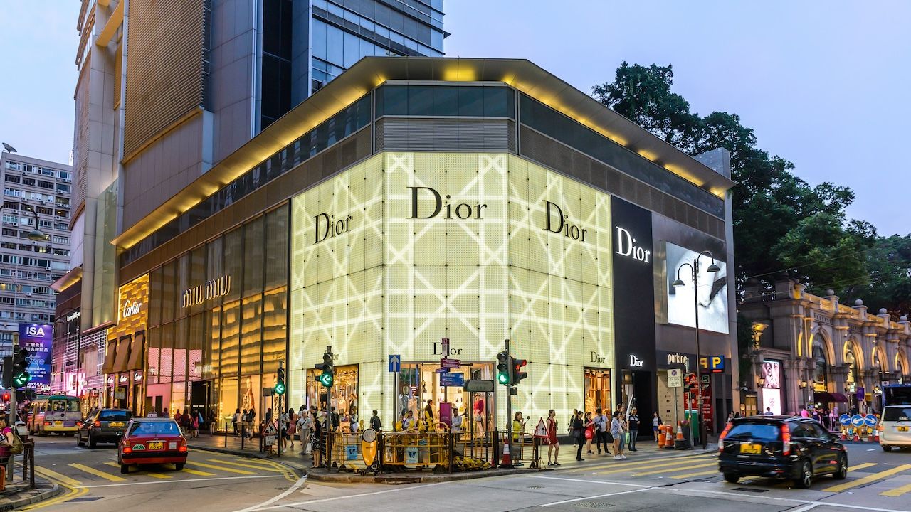 Dior’s Hong Kong showcase on indefinite hold amid regional market jitters | Jing Daily