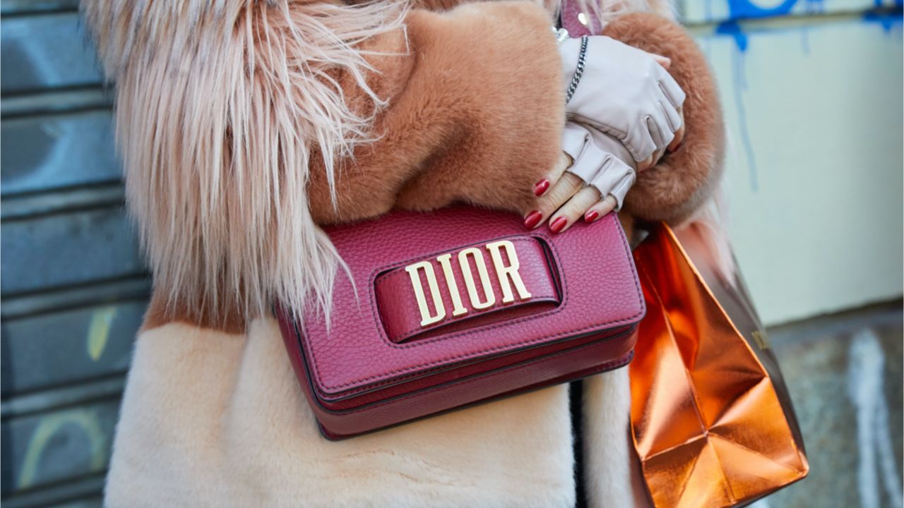 Dior In crisis In China, but yet to apologize on Western Social Media ...