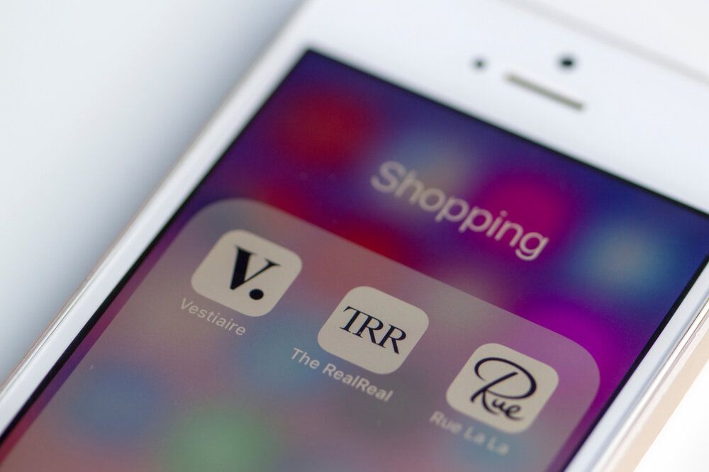 Resale Royalty: Comparing Top Used Designer Clothing Websites - ELMENS