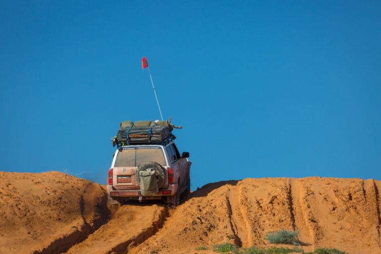Club 4X4 Safety Series: Sand Flags | 4WD Insurance | Comprehensive 4X4 ...