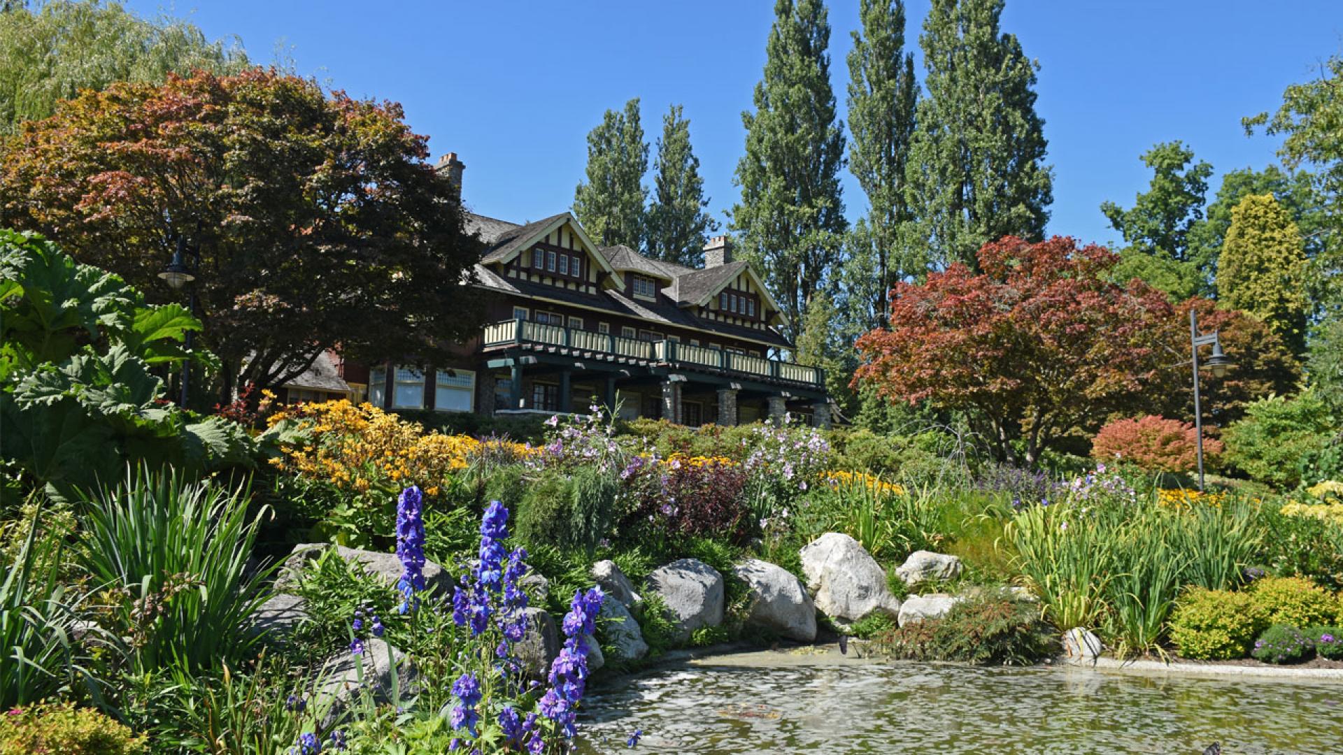 7 Things to Do at Deer Lake Park | Destination Vancouver