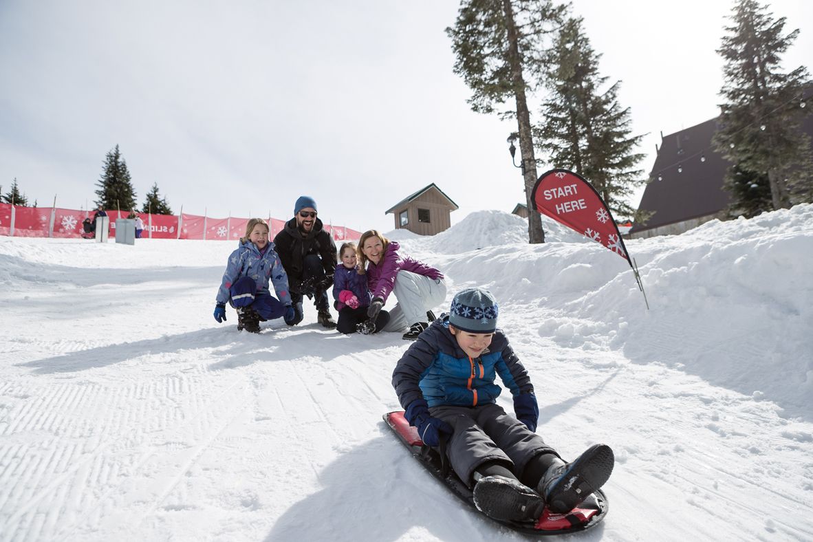 10 Places to Go Sledding, Tobogganing, and Snow Tubing Near Vancouver ...