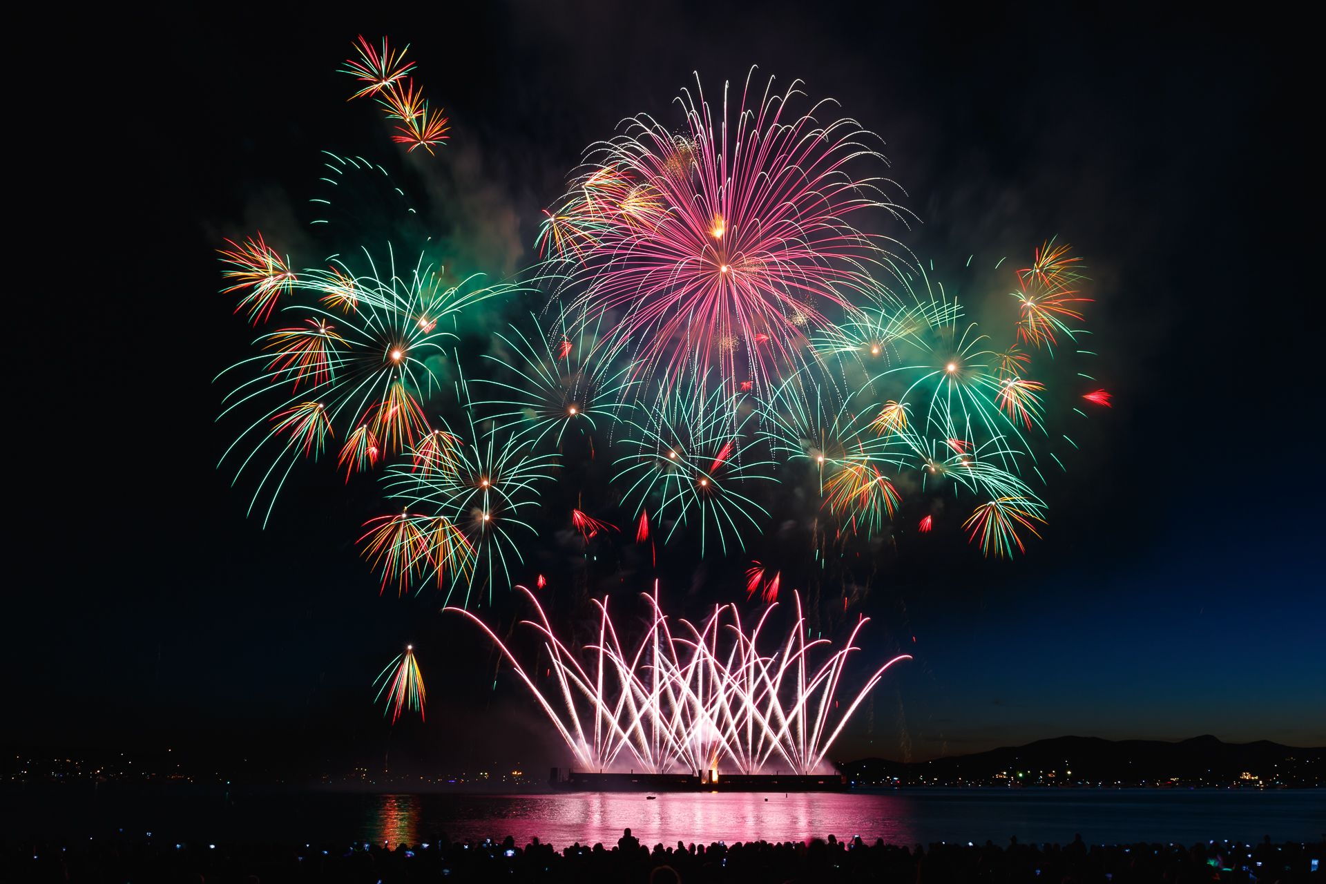 Hit the Beach for the Honda Celebration of Light s Fireworks Competition in English Bay Destination Vancouver