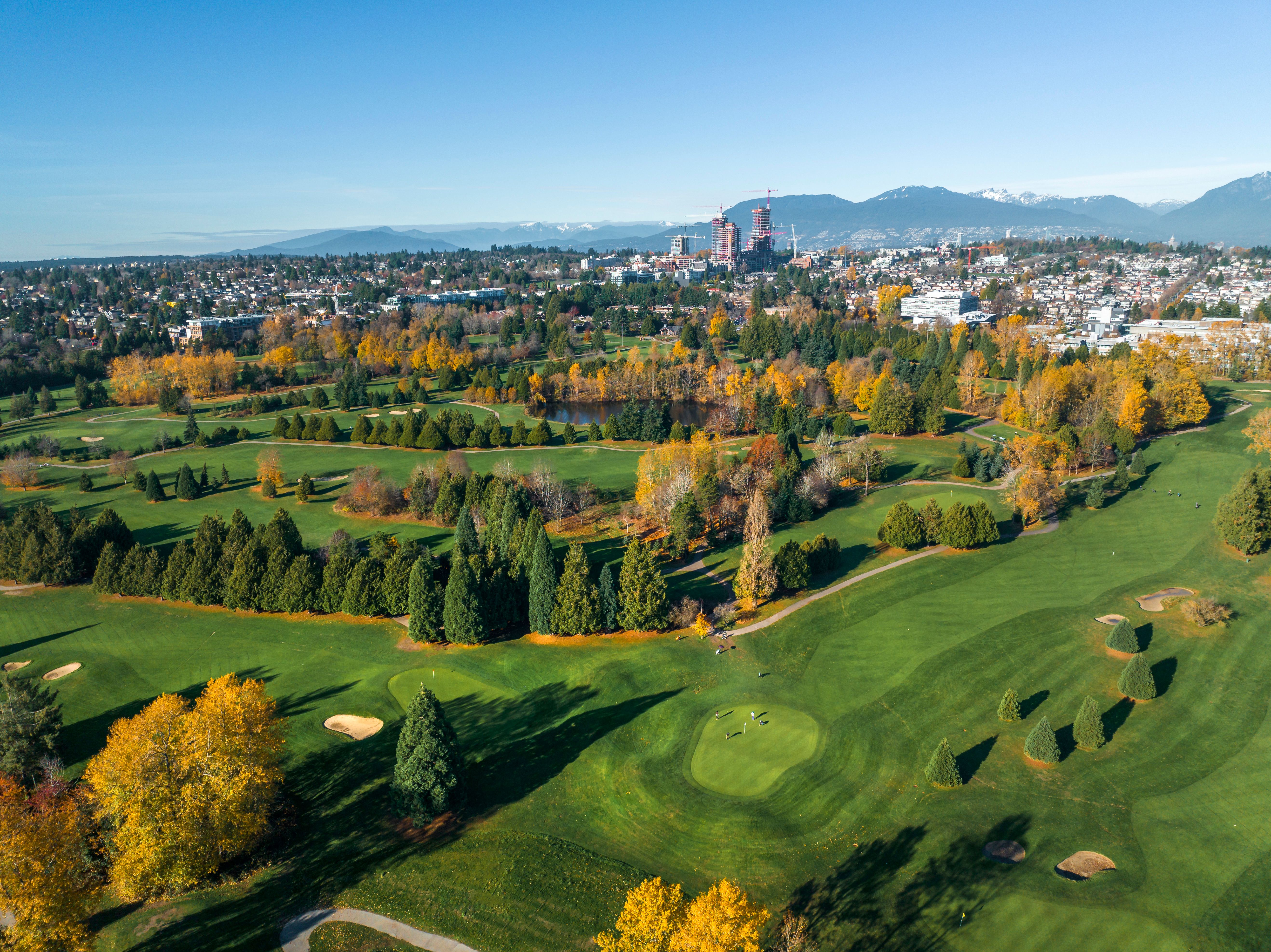 Where to Golf Year-Round in Vancouver | Destination Vancouver
