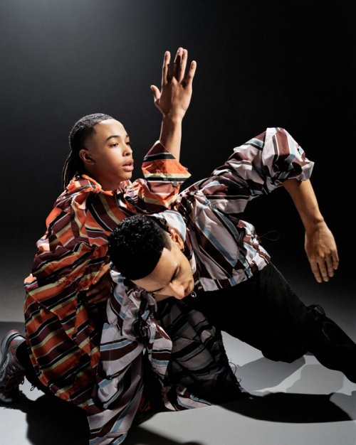 Circle Zero Eight 01 - Move – Work – Rosco