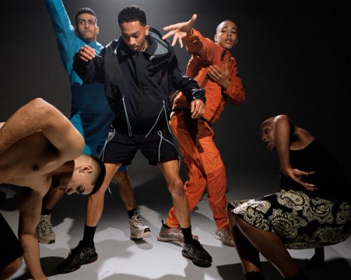 Circle Zero Eight 01 - Move – Work – Rosco