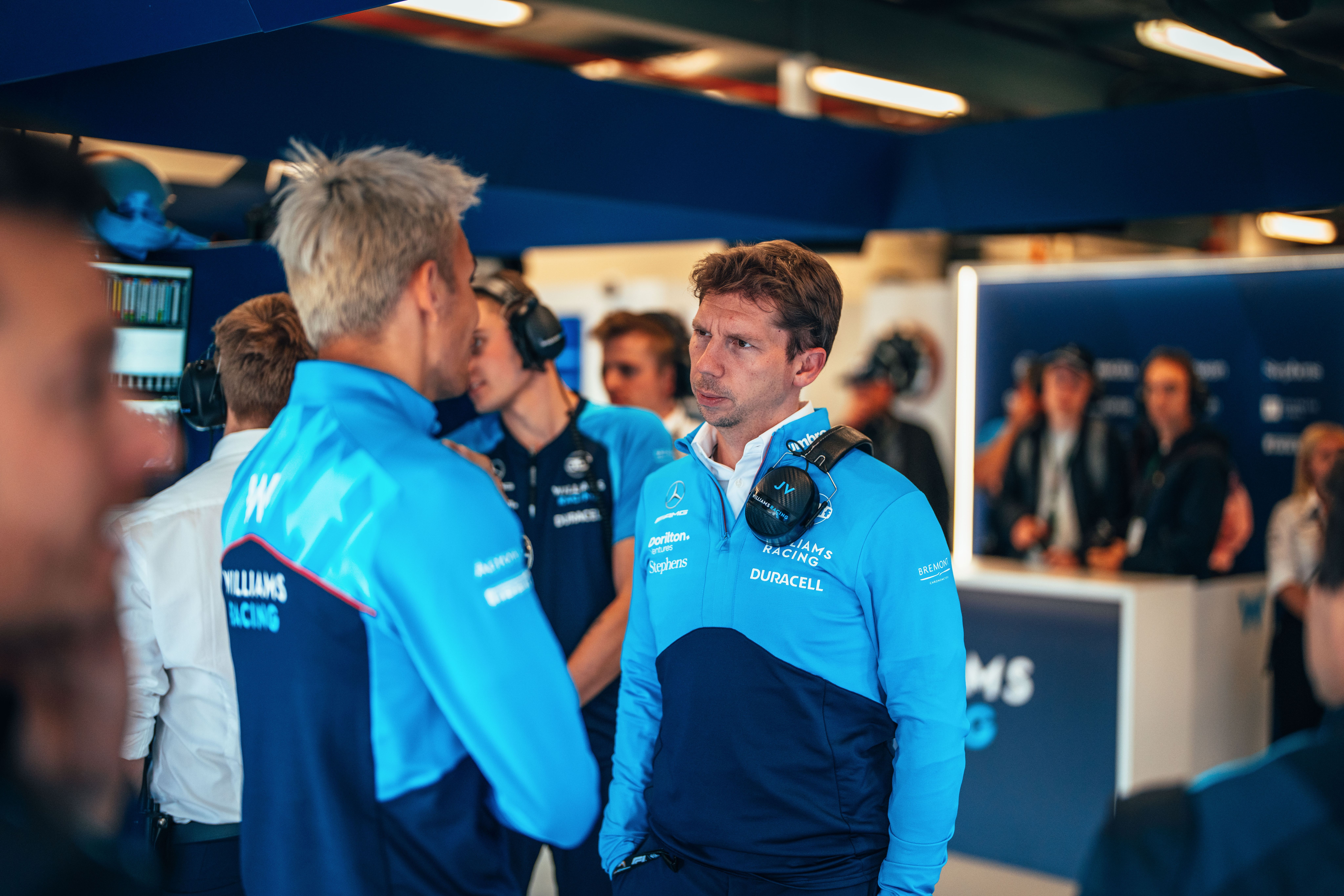 In Photos: An upside-down day Down Under | Williams Racing