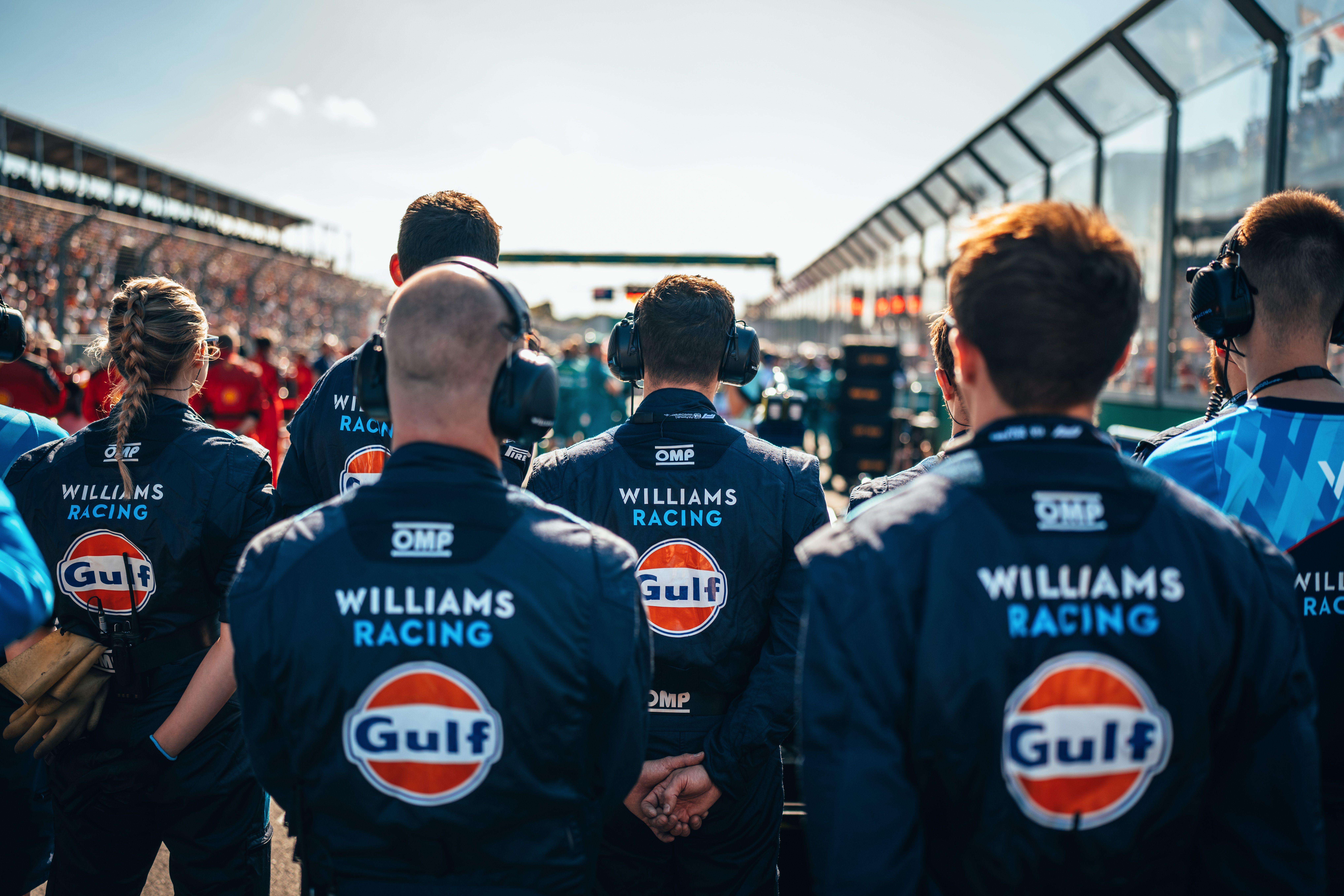 In Photos: An upside-down day Down Under | Williams Racing