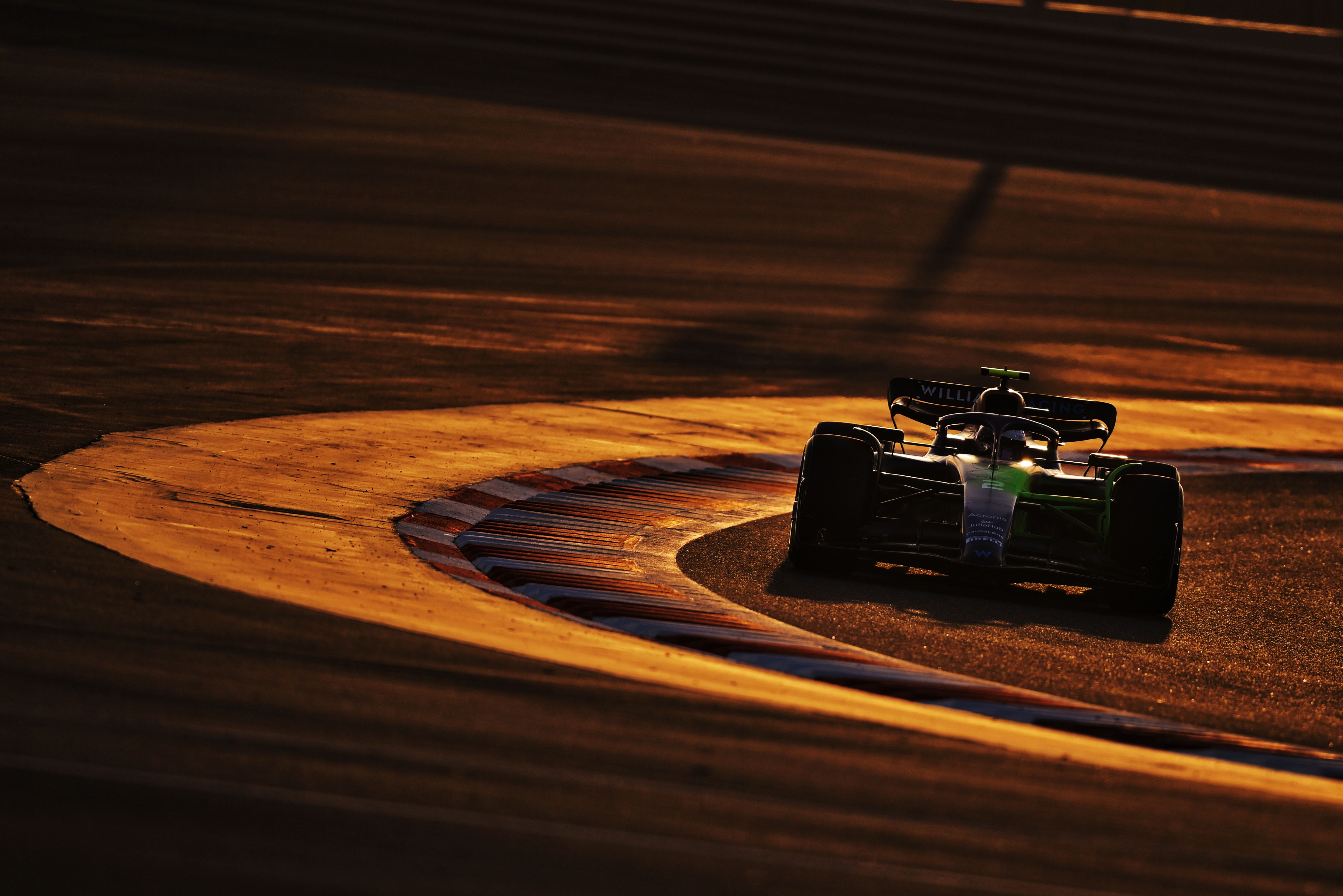 In Photos: Logan takes us through to sunset on Day One | Williams Racing