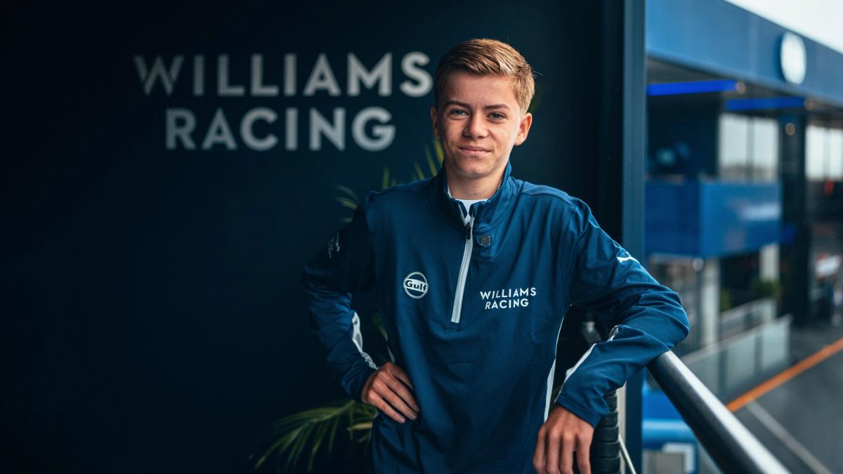 Dean Hoogendoorn joins Williams Racing Driver Academy | Atlassian ...