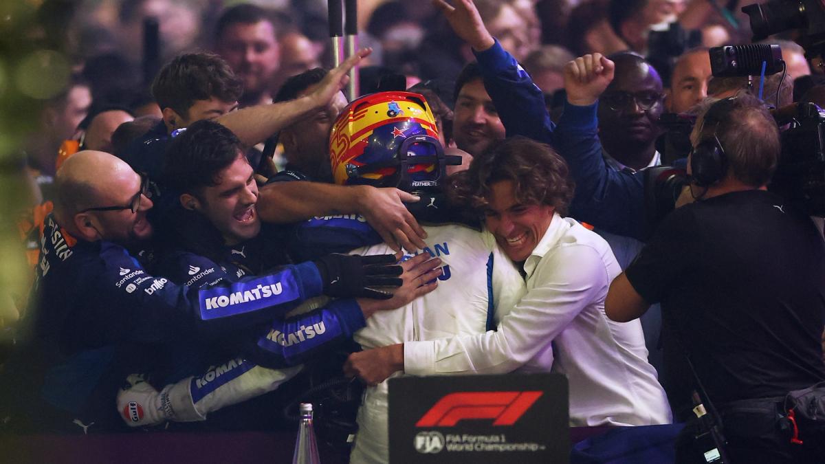 How Williams fans celebrated our Qatar podium | Atlassian Williams Racing