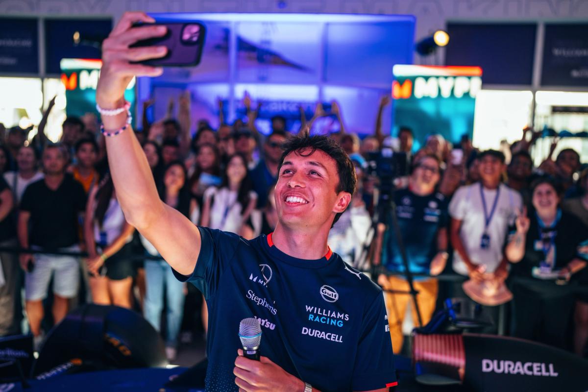 REVISITED: Williams fans turn out at Miami Fan Zones! | Atlassian ...