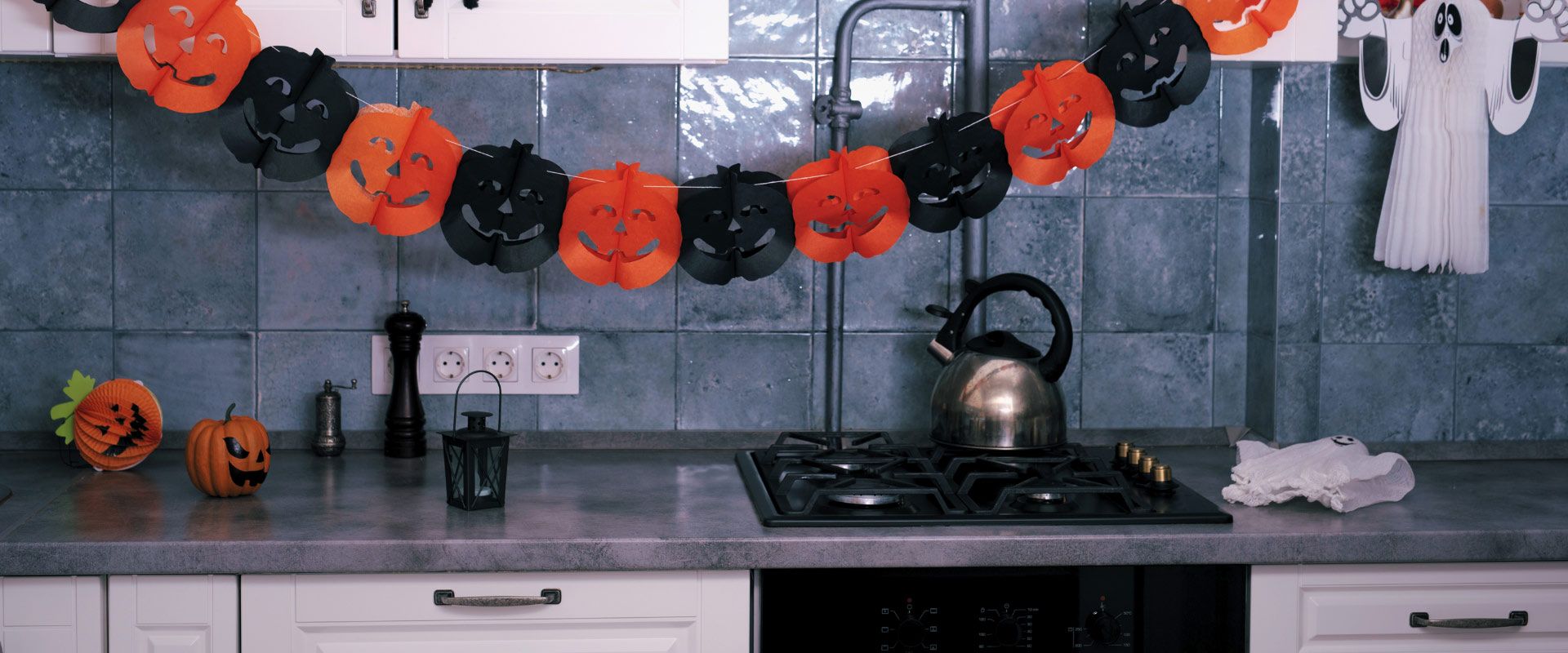 Cooking Safety: 7 Essential Tips for a Spooktacular Halloween ...