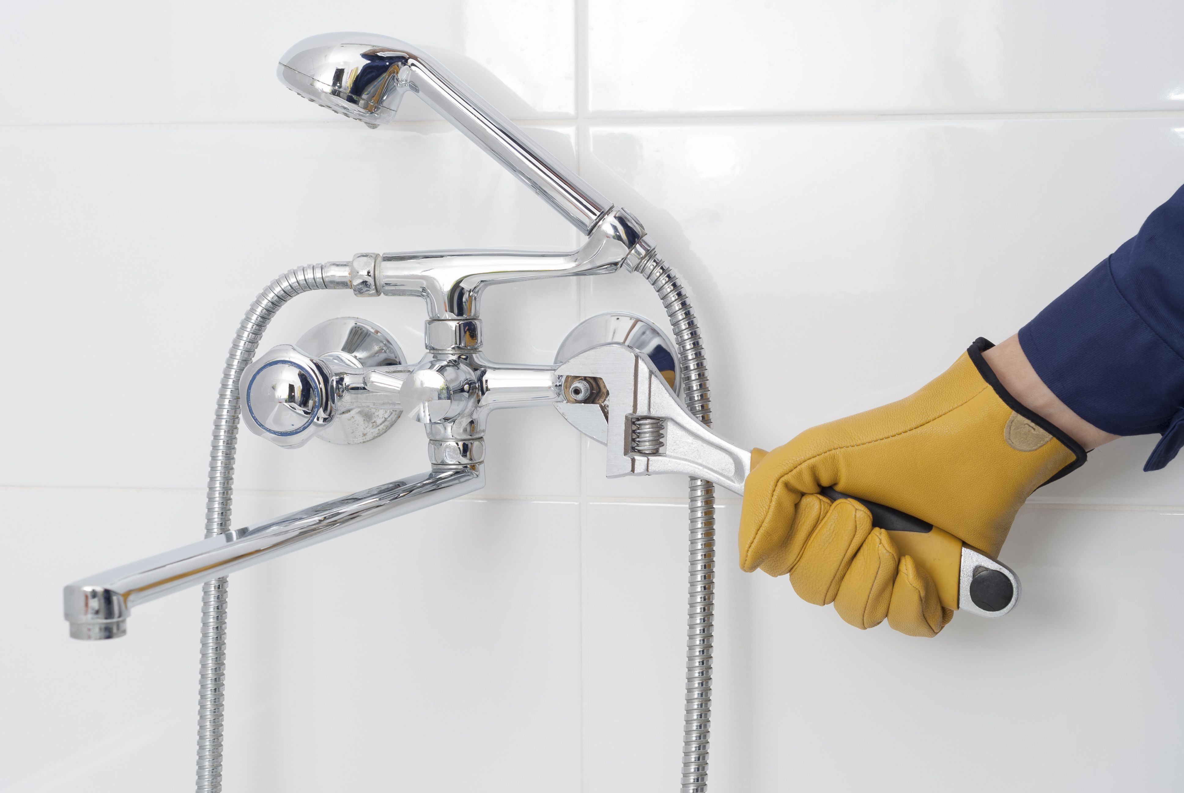 9 Signs You Need To Call A Plumber - HomeAlliance