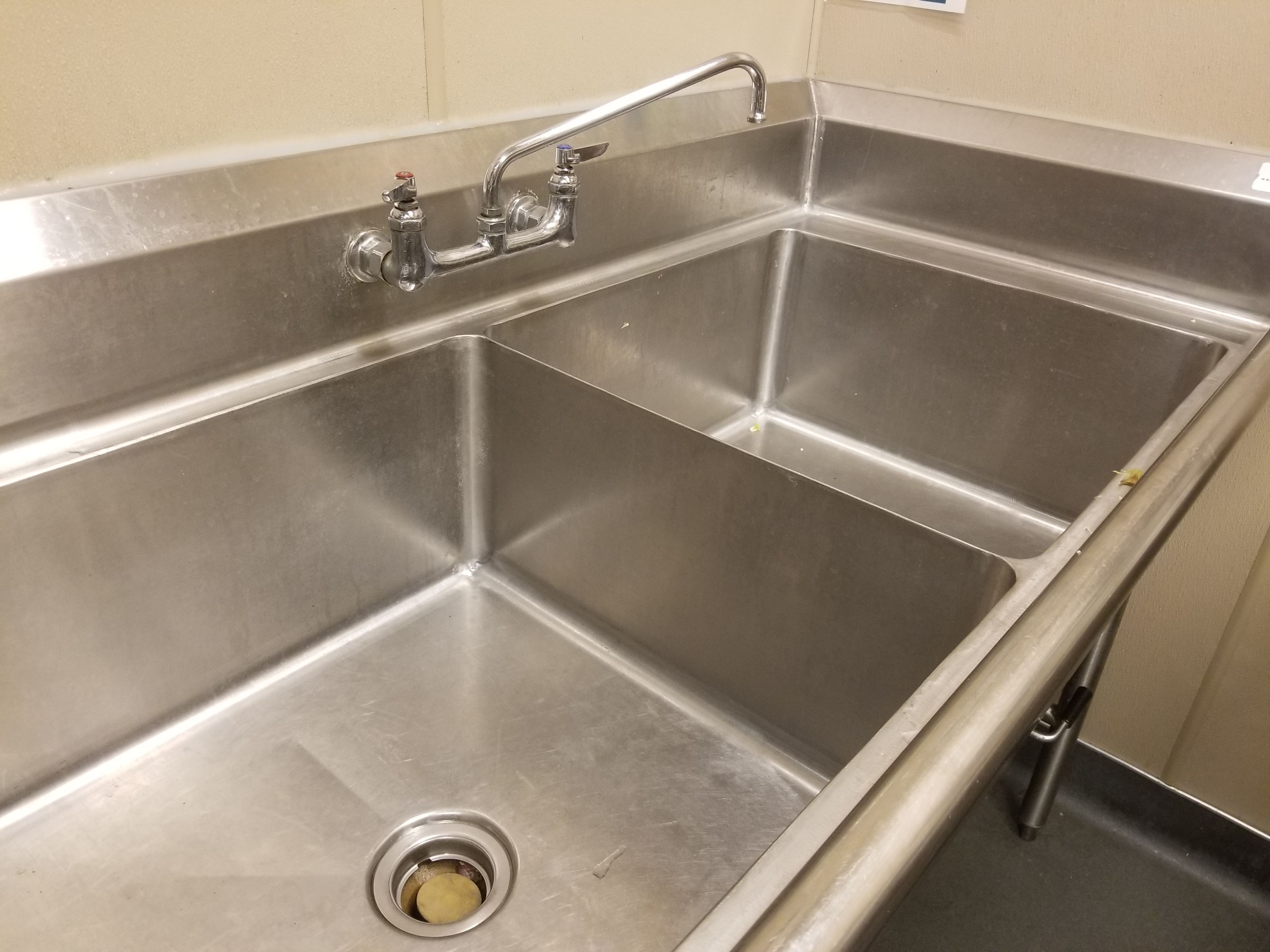 Benefits of a double sink in the kitchen - HomeAlliance