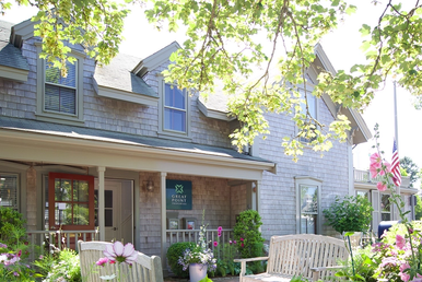 Artist in the Courtyard: Summer Sconset Series