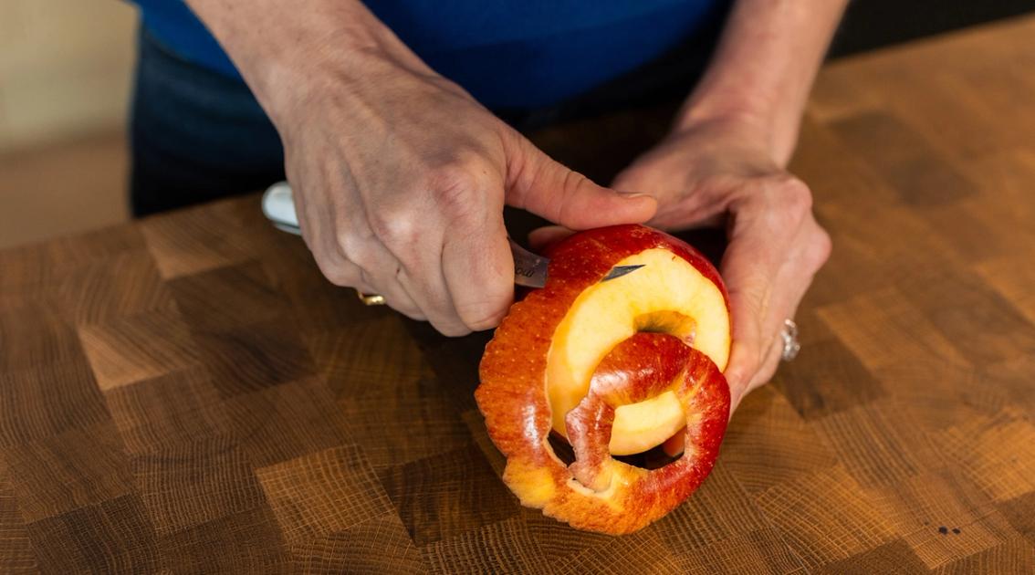 How to Peel an Apple | Made In - Made In