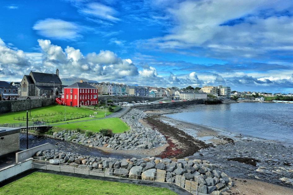 Bundoran, Ireland Short-Term Rental Regulation: A Guide For Airbnb ...