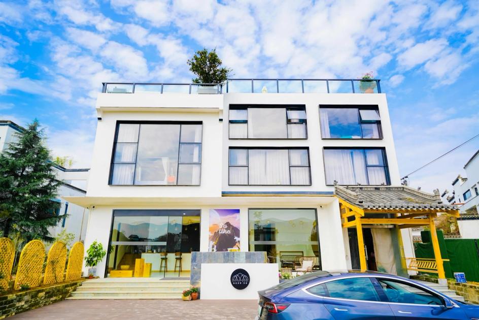 Dunmore Town, Bahamas Short-Term Rental Regulation: A Guide For Airbnb ...