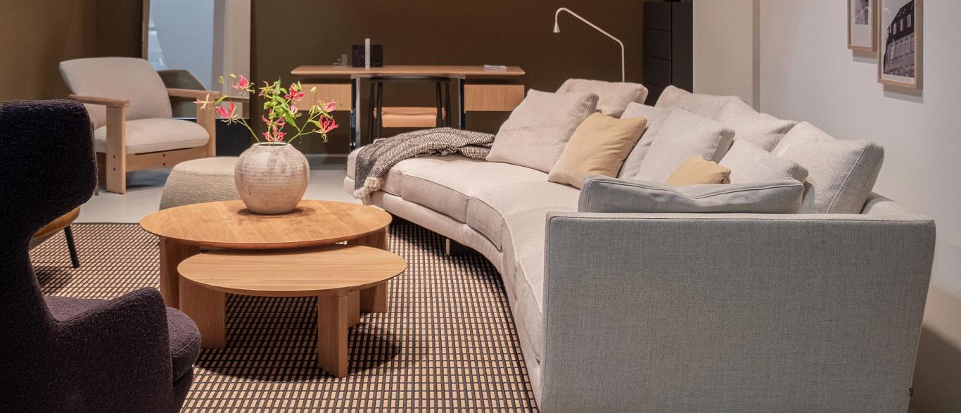 Radii Coffee Table - Bensen