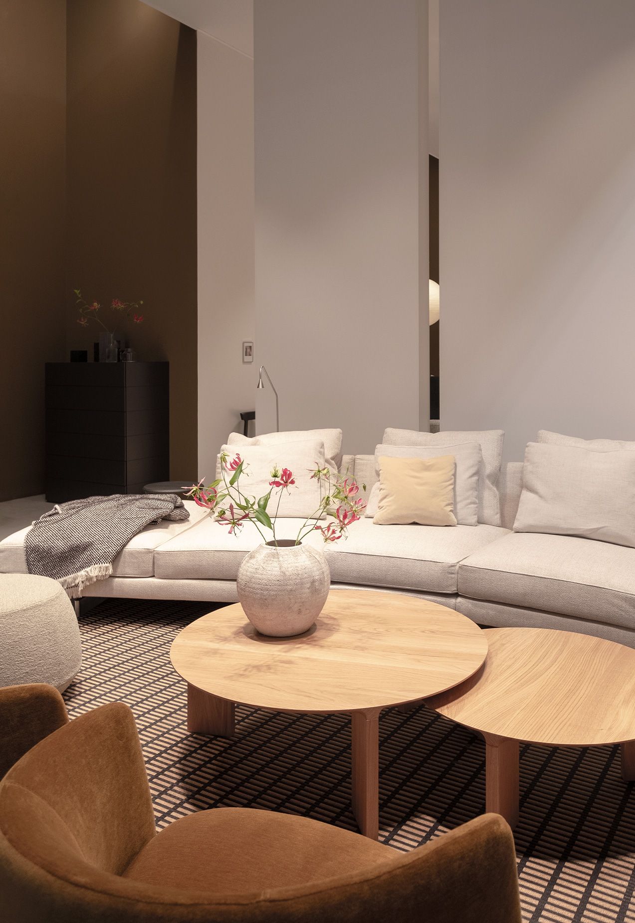 Radii Coffee Table - Bensen