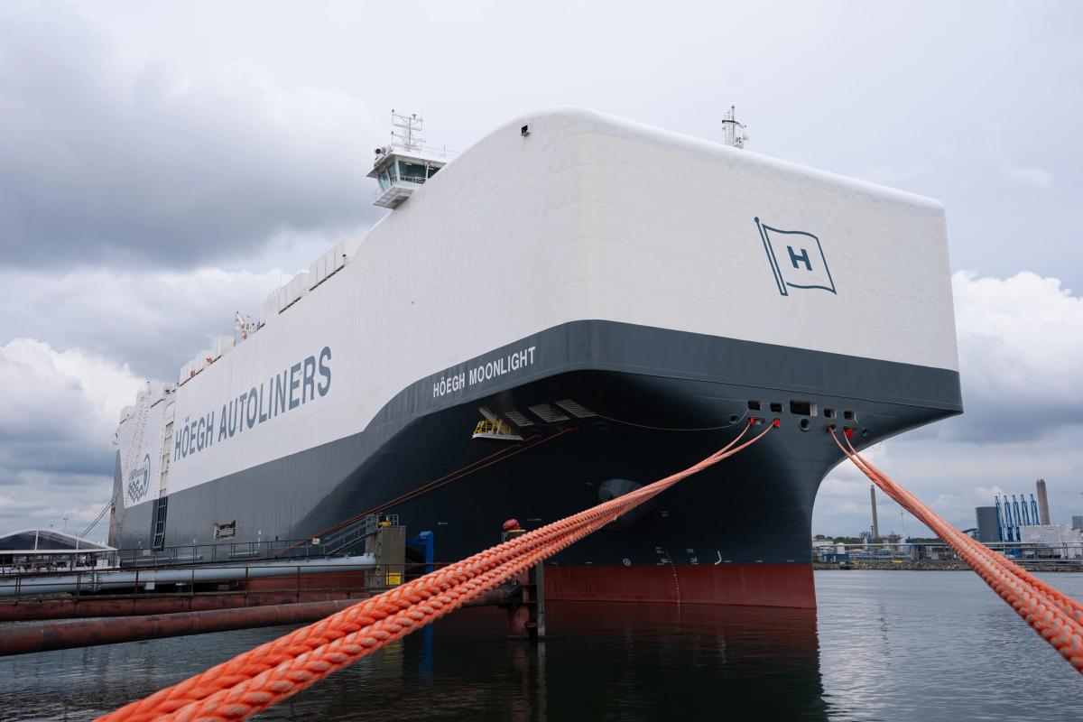 Höegh Autoliners names Höegh Moonlight at the Port of Gothenburg