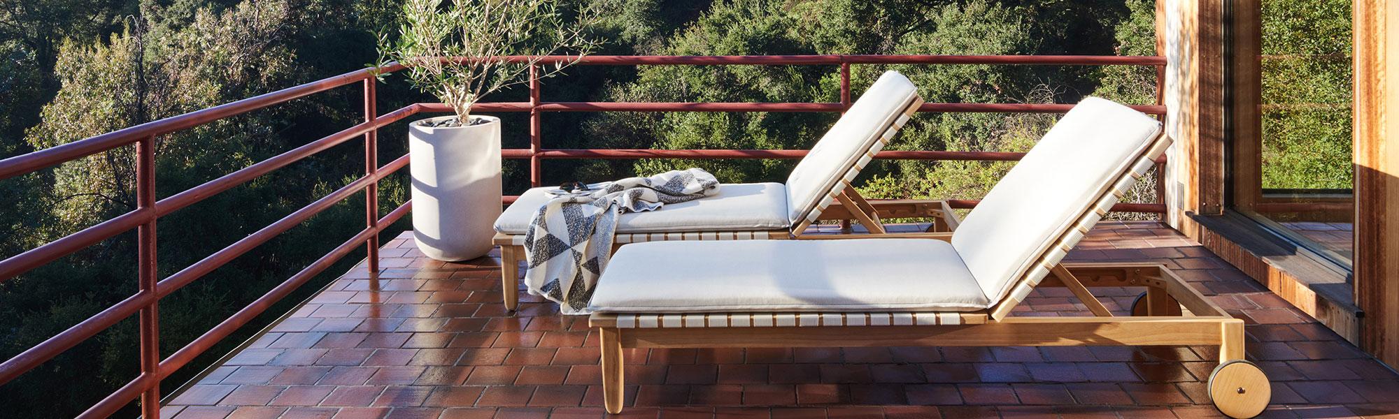 Outdoor Chairs | Patio Seating & Loungers | Burrow