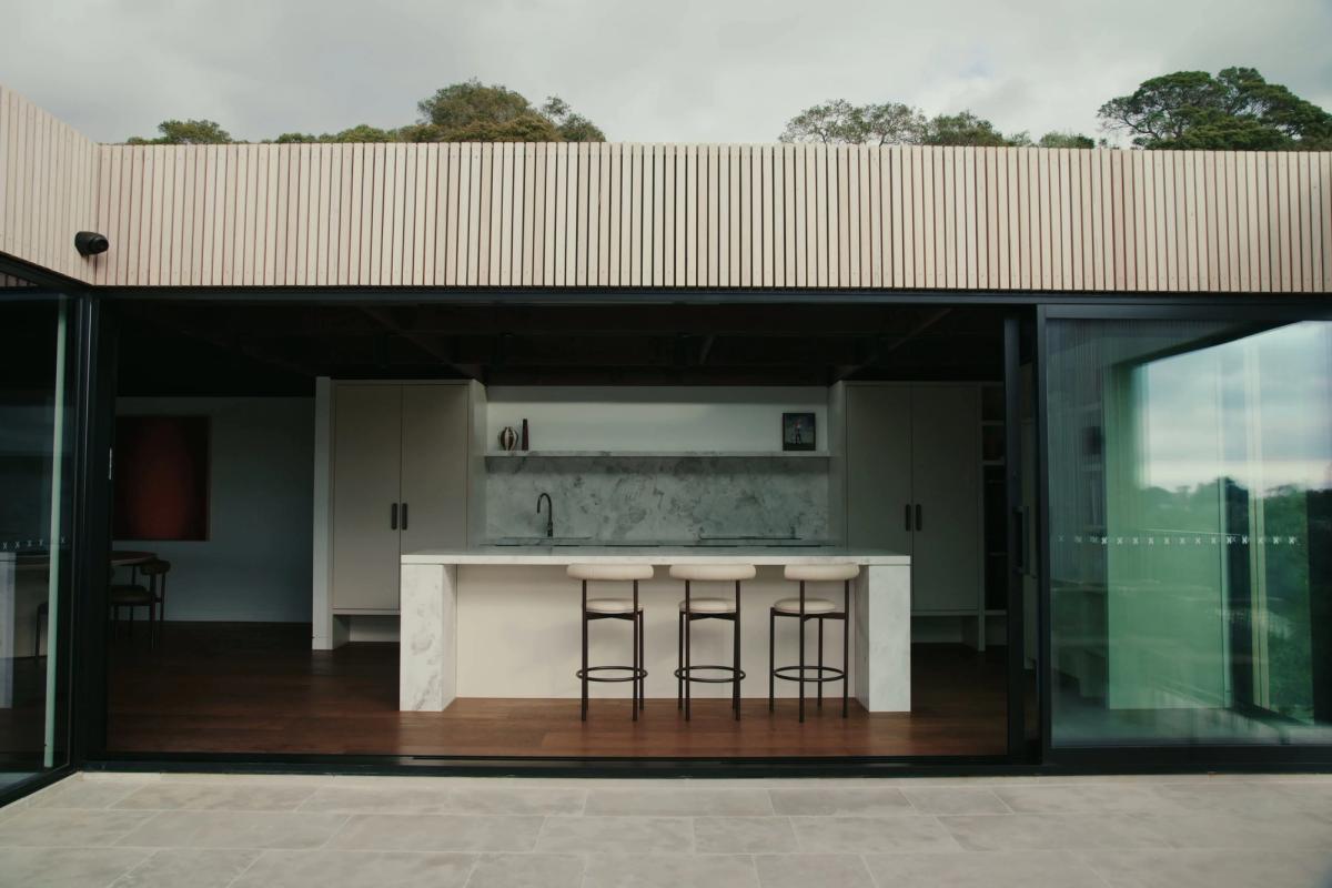 Designed By Fluent Studio: A Coastal Retreat in Portsea - NOMI Australia