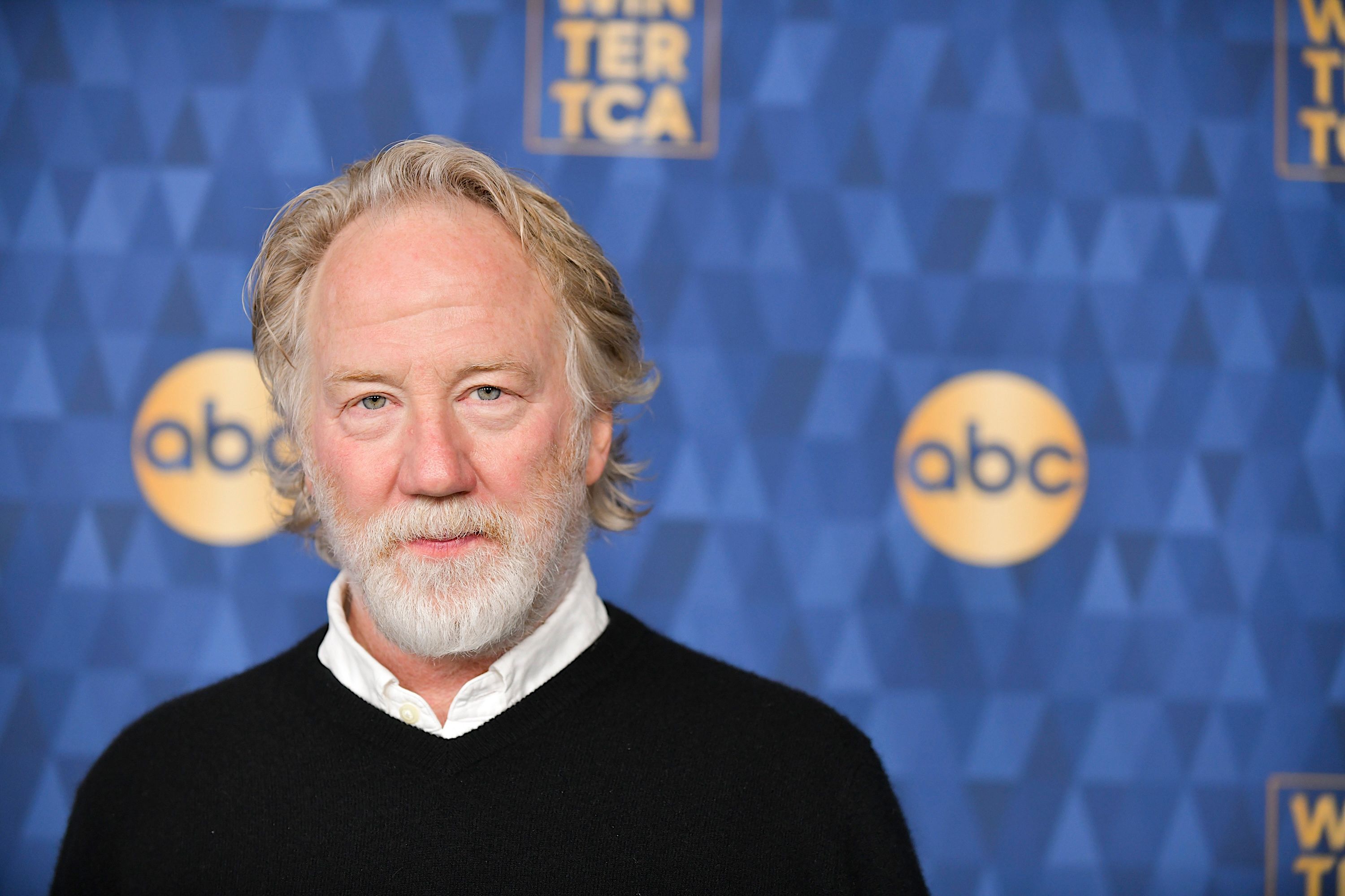 El actor Timothy Busfield se entrega a las autoridades tras ser acusado ...