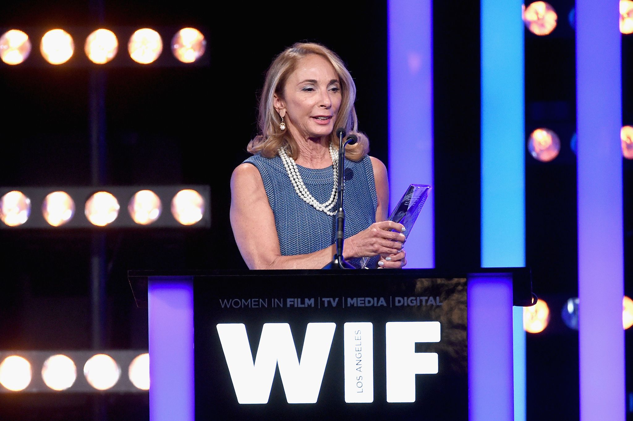 Muere a los 74 años Lynda Obst, productora de 'Interstellar', 'Contact ...