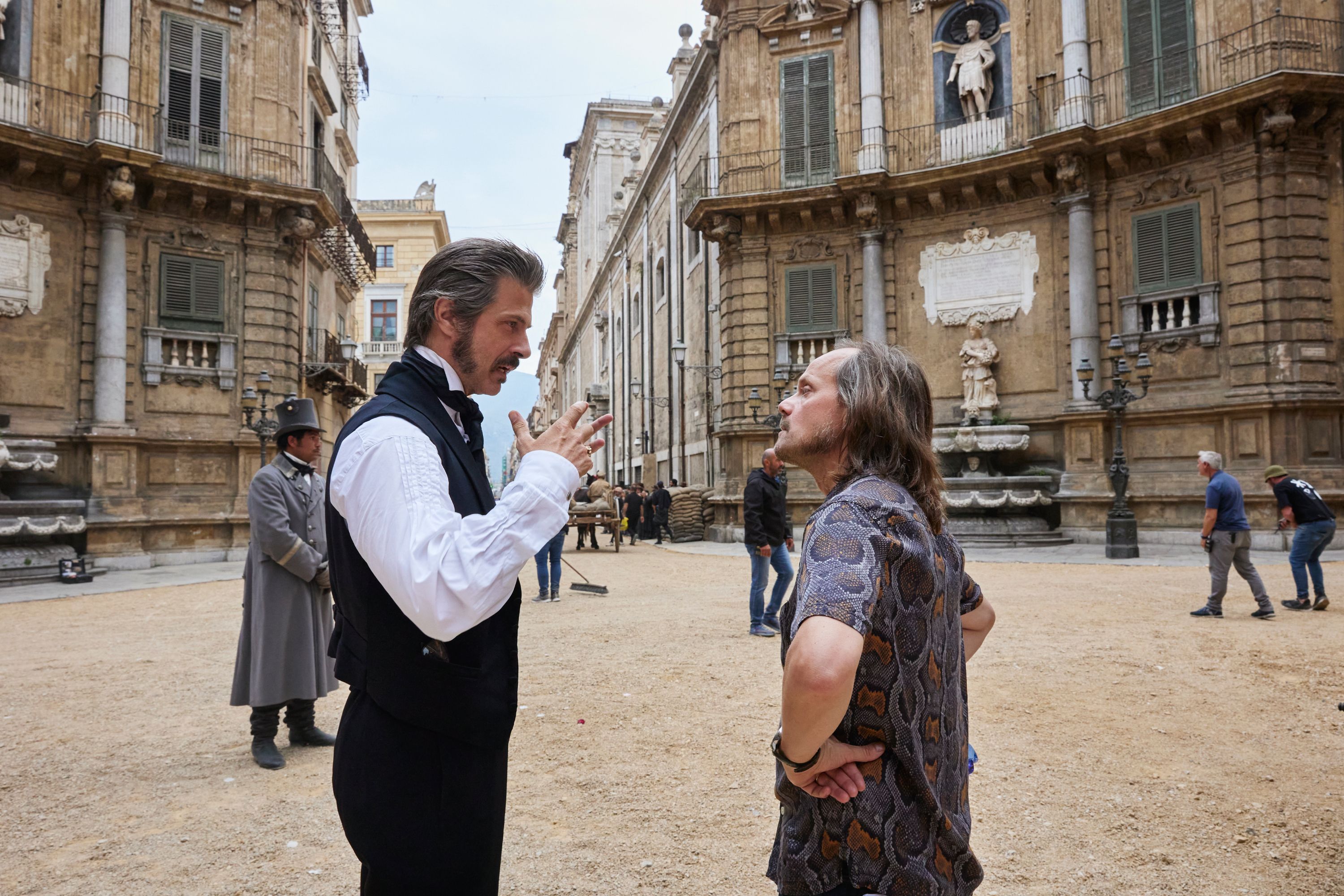 'El Gatopardo', la serie italiana de Netflix de los 700 kilos de arena ...