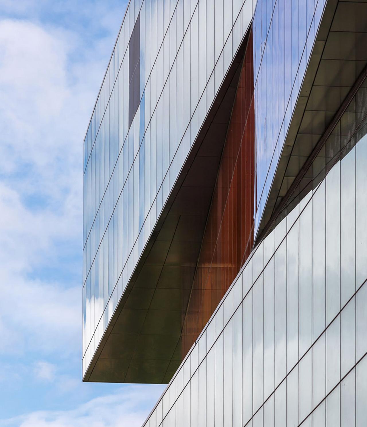 EllisDon - Halifax Central Library